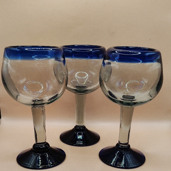 Kitchen | Vintage Hand Blown Mexican Glassware Cobalt Blue 3 Wine ...